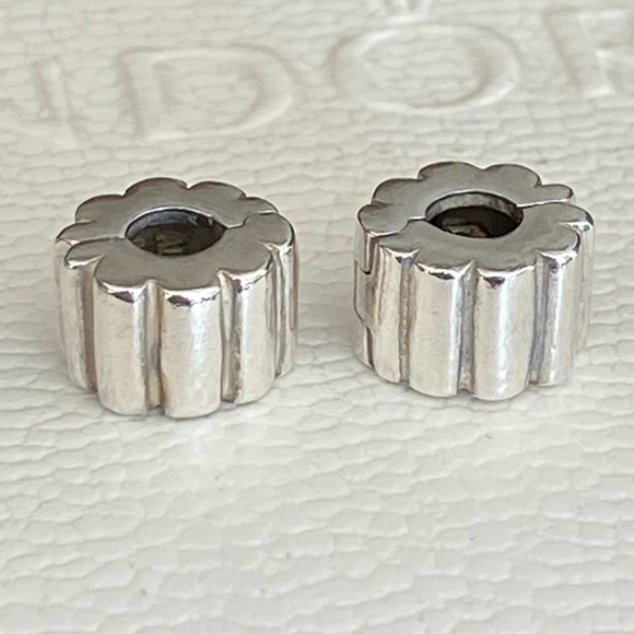 Pandora | Jewelry | Authentic Pandora Sterling Silver Ribbed Clips Set ...